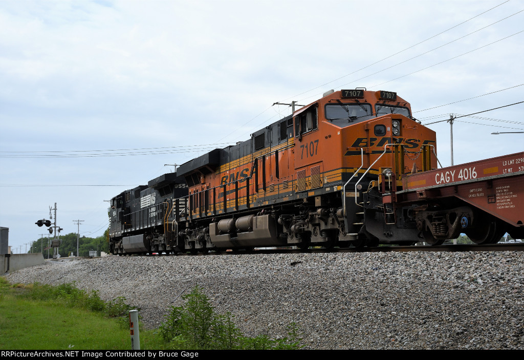 BNSF 7107